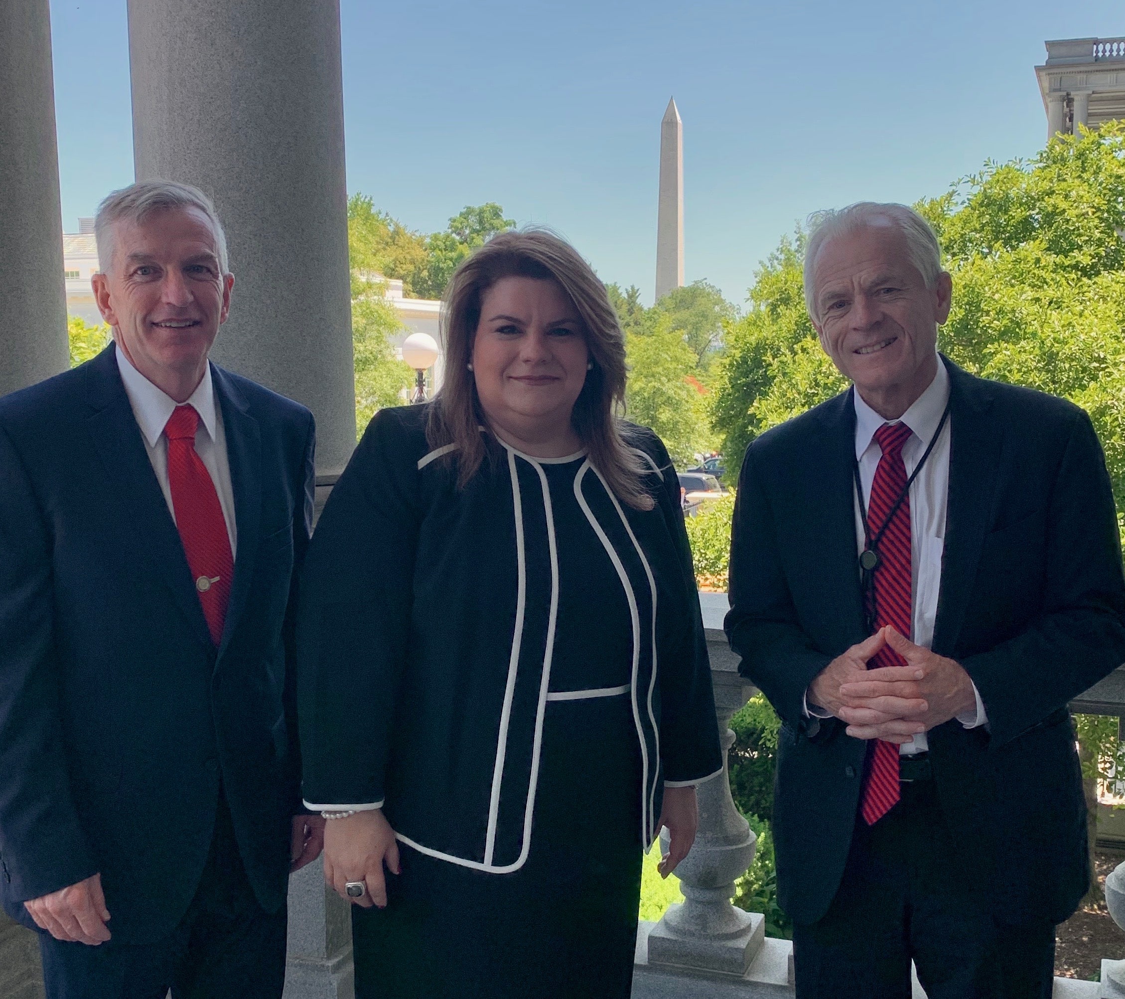Comisionada Residente discute en Casa Blanca cómo atraer nueva ...