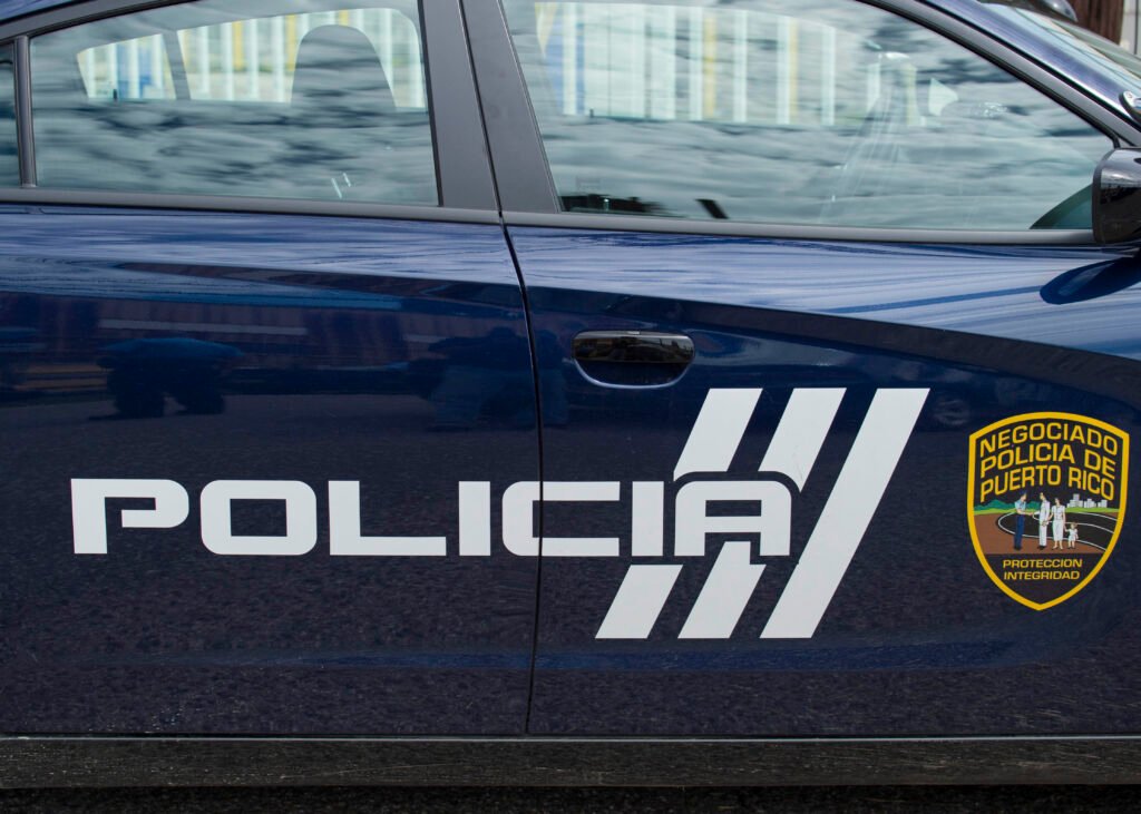 Fallece hombre que cayó del área de carga de una guagua en Naguabo | ES ...